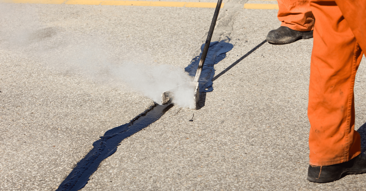 Why Asphalt Temperature Matters In Paving? - C Brooks Paving